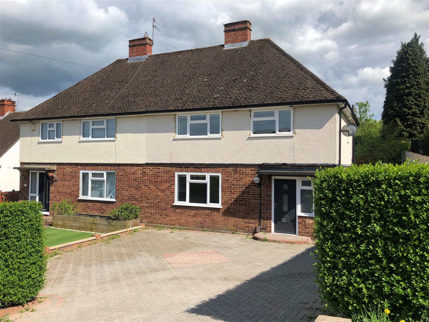 To Rent – Regent Estates